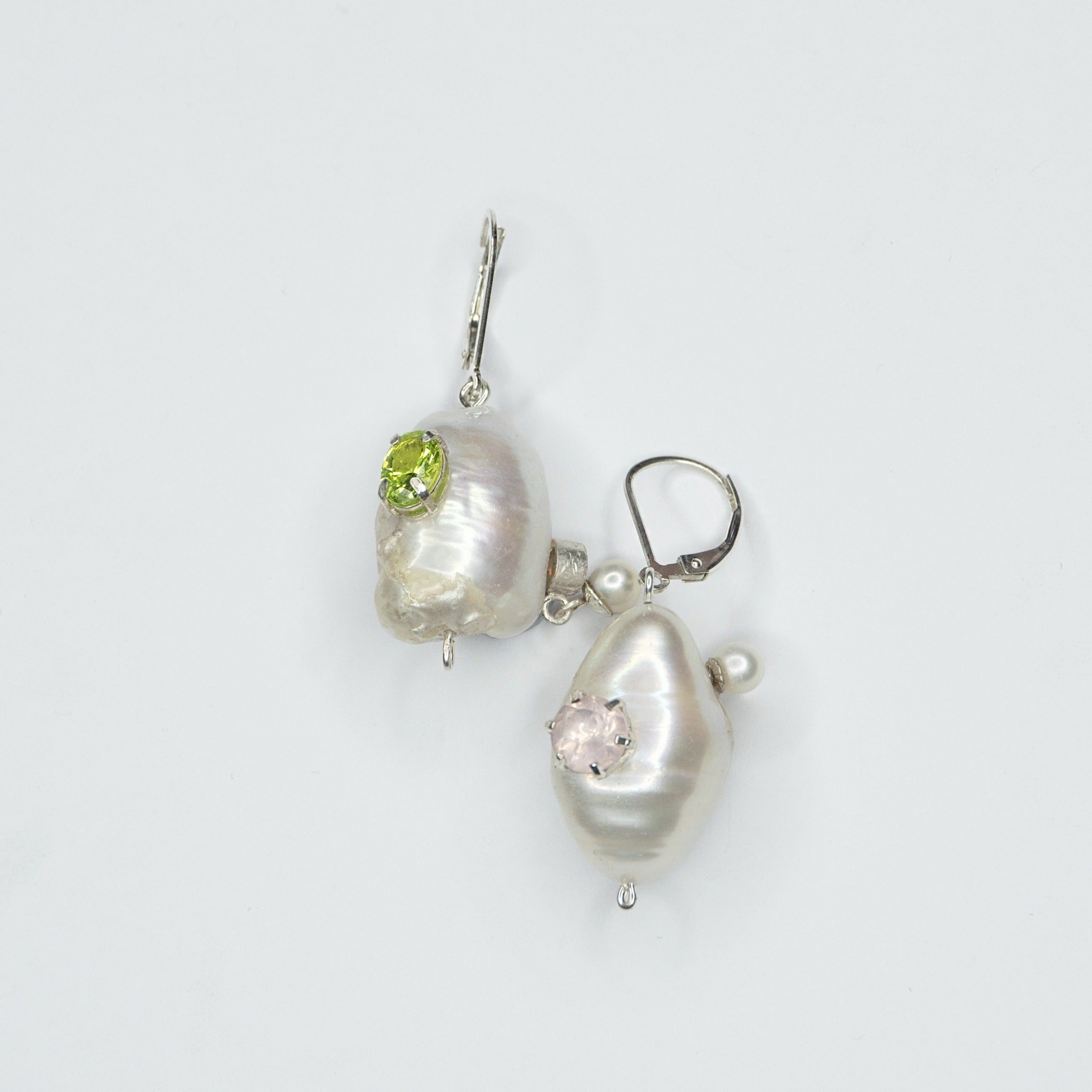 Sacreflux - Decay Pearl Earrings – Comune Gallery